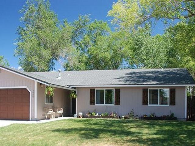 1454 Angora Dr, Gardnerville, NV 89460