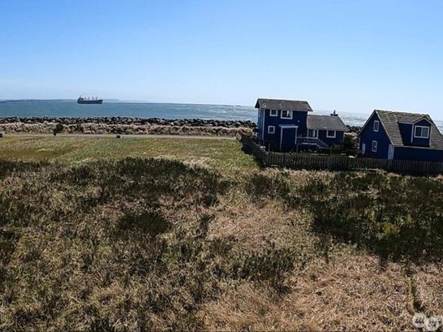 1454 Storm King Ave SW, Ocean Shores, WA 98569