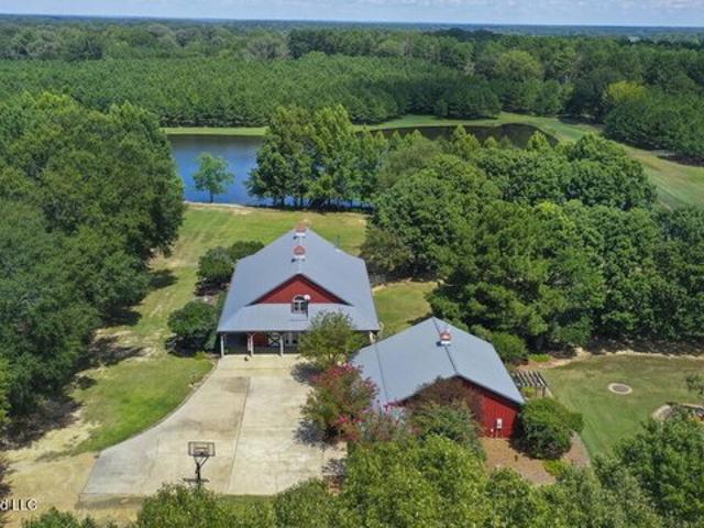 1454 Livingston Vernon Rd, Flora, MS 39071