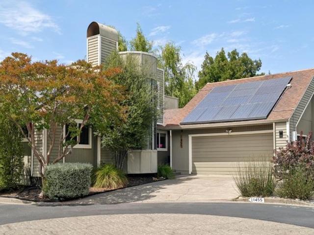 1455 Capri Ave, Petaluma, CA 94954