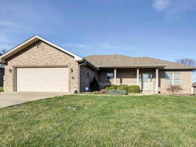 1455 S Mission Ave, Bolivar, MO 65613