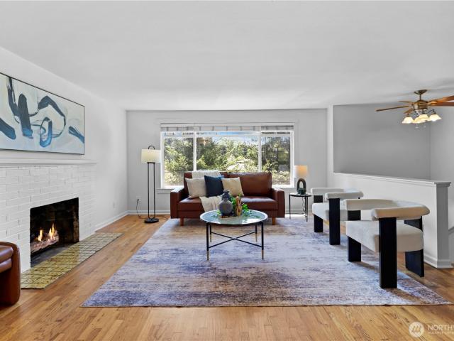 1455 th Avenue NE