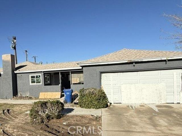 14560 Mesa Dr, Victorville, CA 92395