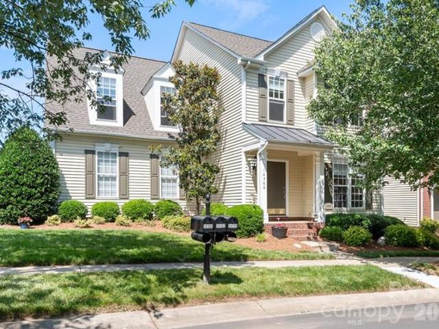 14566 Greenpoint Ln, Huntersville, NC 28078