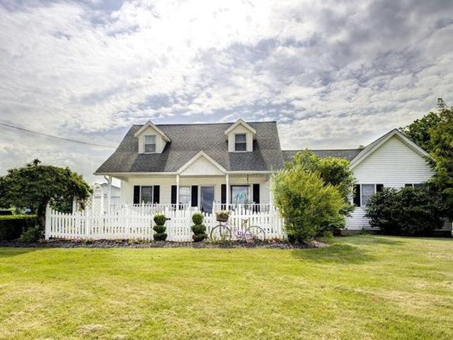 14569 Douglas Lane Rd, Centerburg, OH 43011