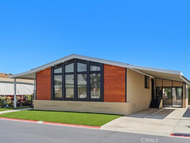1456 E Philadelphia St Spc 160