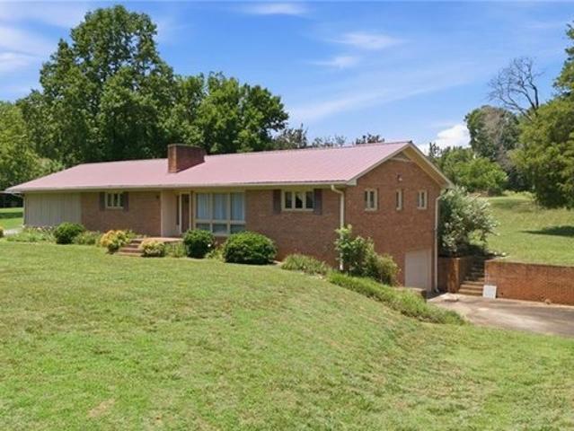 1456 Shady Grove Church Rd, Winston Salem, NC 27107