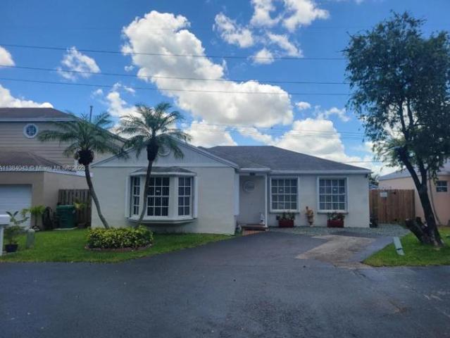 14578 124th Pl SW, Miami, FL 33186