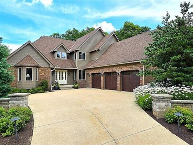 14578 Windsor Castle Ln, Strongsville, OH 44149