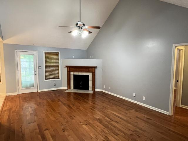 1457 Cedar Springs