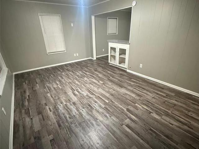 1457 E Mulberry St, Kaufman, TX 75142 | MLS #21178 | Compass