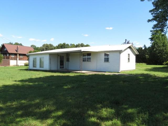1457 W River Dr, Strawberry, AR 72469