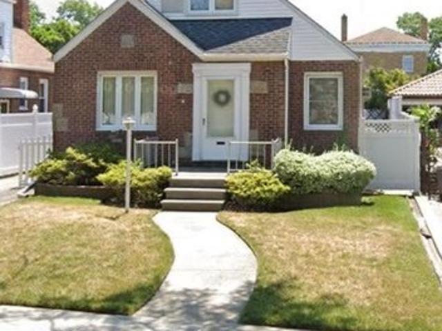 14586 8th Ave, Whitestone, NY 11357
