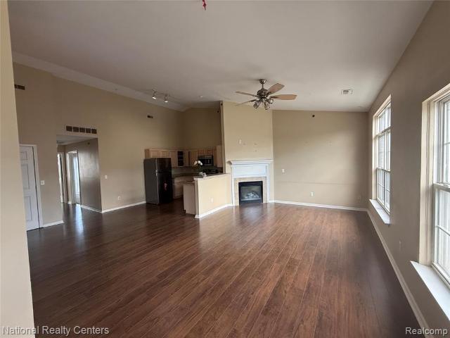 14586 Vauxhall Drive