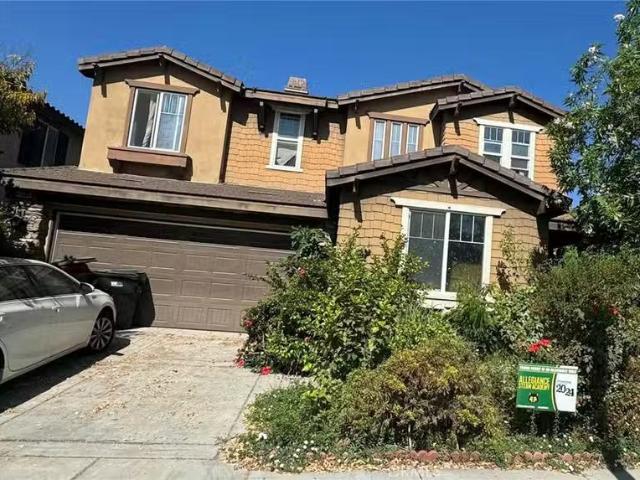 14586 WESTFIELD AVE, CHINO, CA 91710 Single Family Residence F.