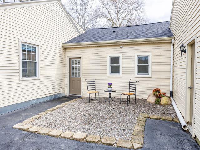 1458 Manitou Road