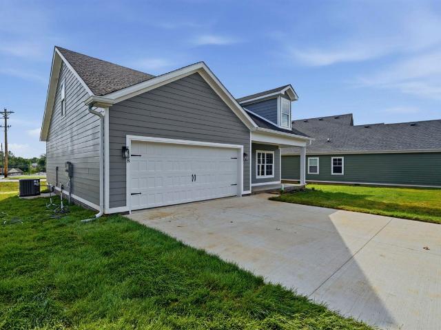 1458 Boulder Court