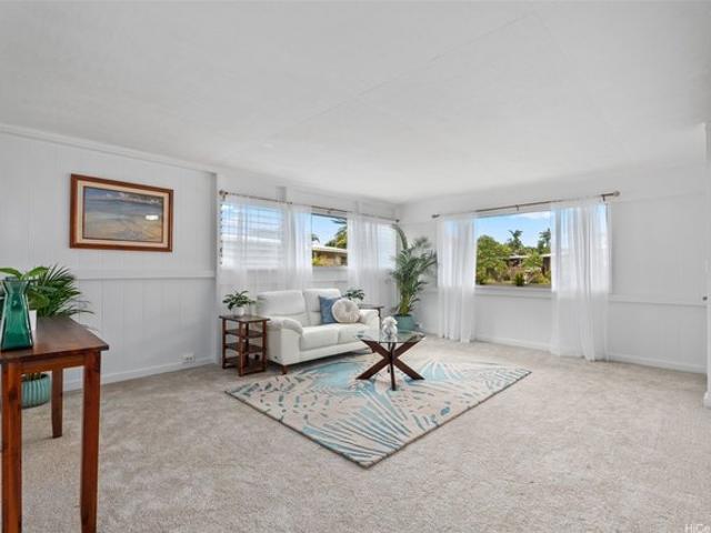 1458 Uluhala Pl, Kailua, HI 96734
