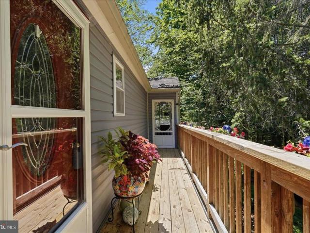 1458 Woodcrest Lane