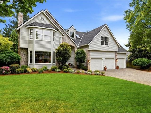 14590 SW Peachtree Dr, Portland, OR 97224