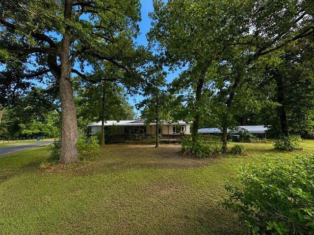 14592 Cherokee Ln, Log Cabin, TX 75148