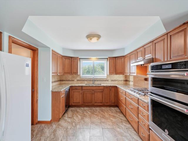 14597 Common Road