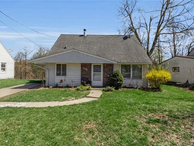 1459 Wyoming Ave, Niagara Falls, NY 14305
