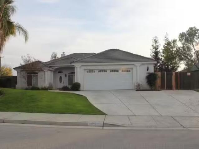 14501 Flower Crest Ave, Bakersfield, CA 93314