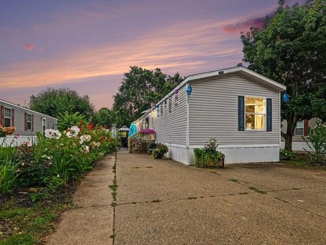 14504 Winding Creek Ln, West Olive, MI 49460