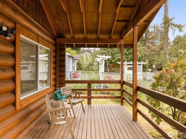 14508 6th Ave NE
