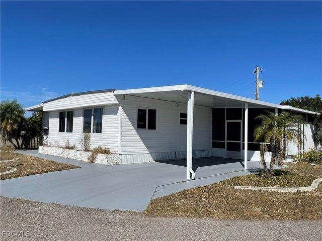 14508 Plymouth Bnd, North Fort Myers, FL 33917