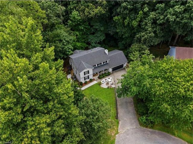 1450 Old Coach Rd, Kernersville, NC 27284