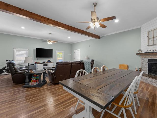 1450 Chaumont Road