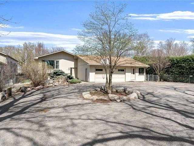 1450 E Main St, Owatonna, MN 55060