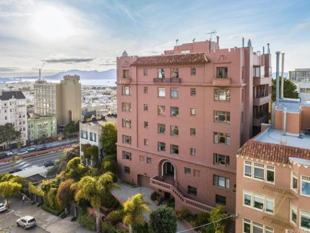 1450 Greenwich St #201, San Francisco, CA 94109