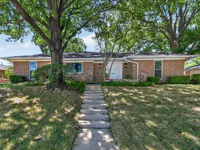 1450 Juniper Ln, Lewisville, TX 75077