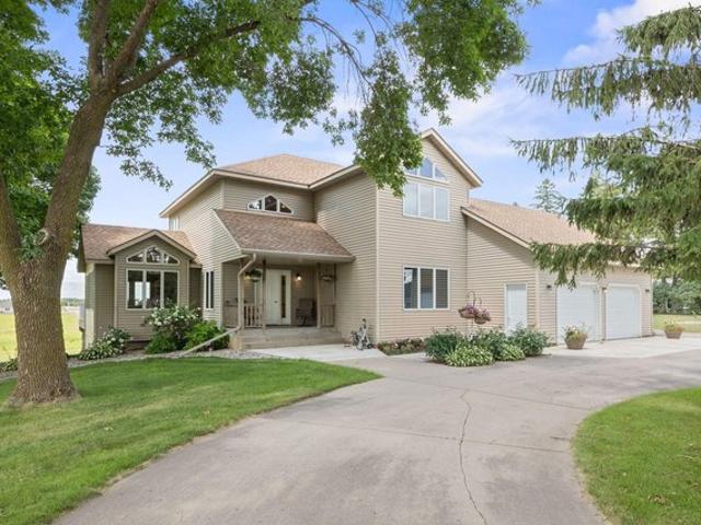 1450 Jefferson St SE, Hutchinson, MN 55350