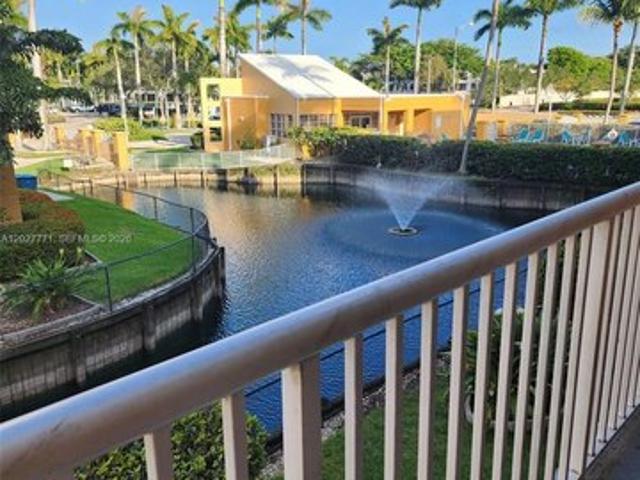 1450 SE 3rd Ave Apt 208, Dania Beach, FL 33004