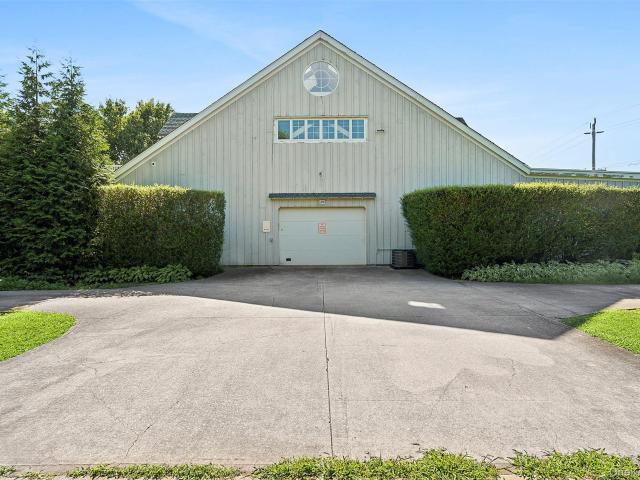 1450 Sound Avenue