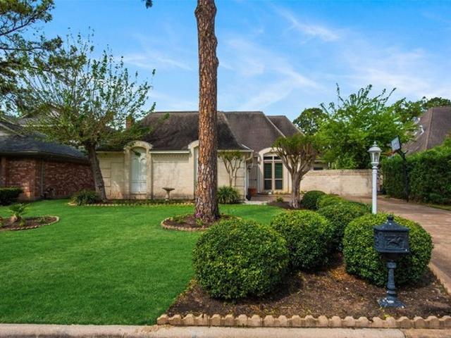 1450 Trace Dr, Houston, TX 77077