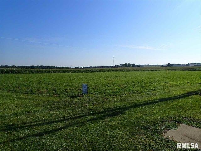 1450 Woodlawn Rd, Lincoln, IL 62656