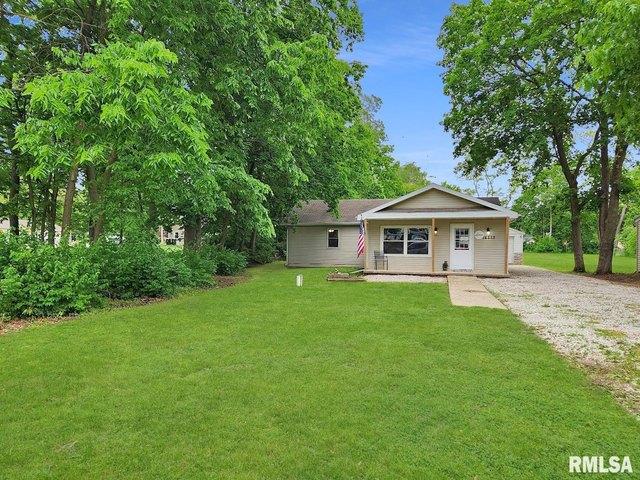 14513 N Grandview Dr, Chillicothe, IL 61523