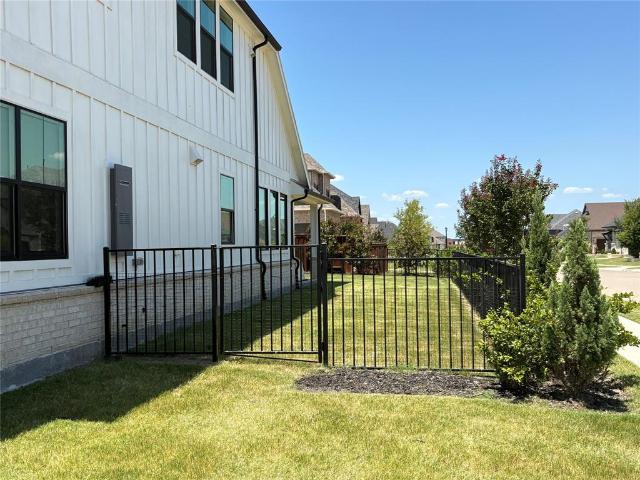 1451 Maplewood Drive