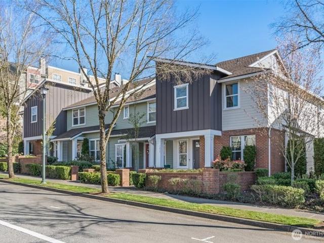 1451 NE Park Dr, Issaquah, WA 98029