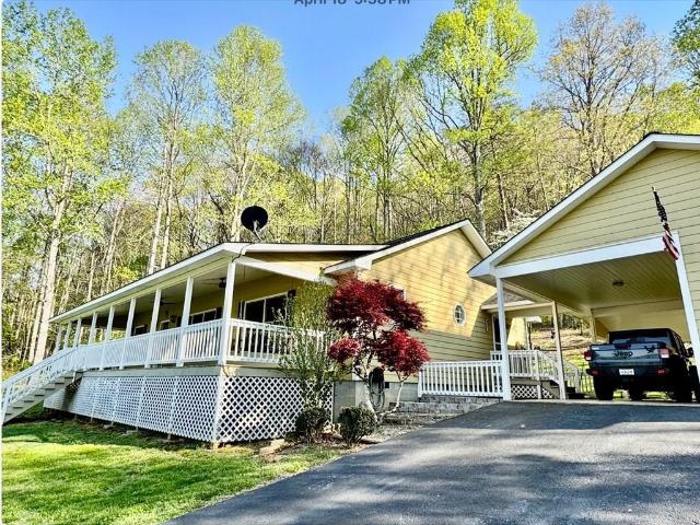 1451 Eagle Mountain Rd, Hiawassee, GA 30546 | MLS #421037 | Compass