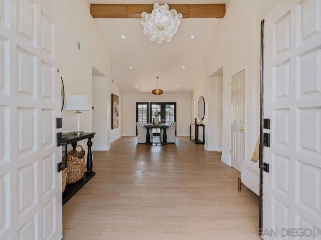 1451 Ventana Dr