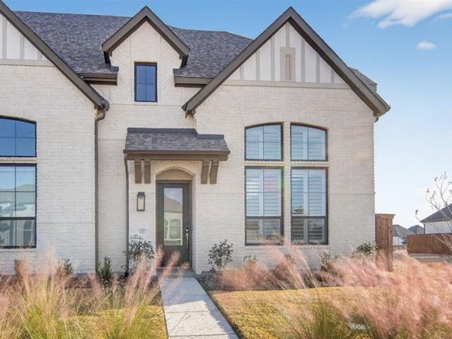 14521 Walsh Ave, Fort Worth, TX 76008