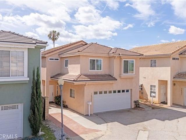 14522 Fox St, Mission Hills, CA 91345