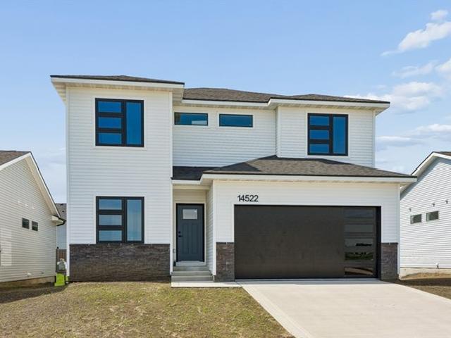 14522 Northpark Dr, Urbandale, IA 50323