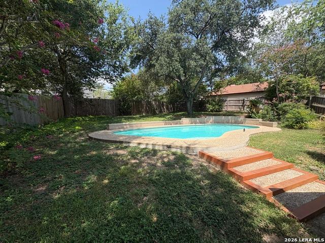 14527 Waddesdon Bluff